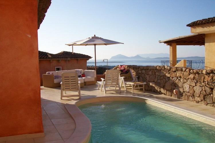 Ferienhaus Sardinien & Villa mit Pool mieten | Eva-Sardinia.de